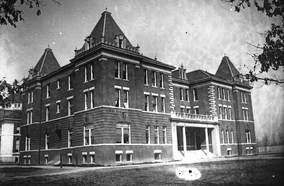 BLACKWELL'S PARK / TRINITY COLLEGE / DUKE WOMEN'S COLLEGE / DUKE EAST ...