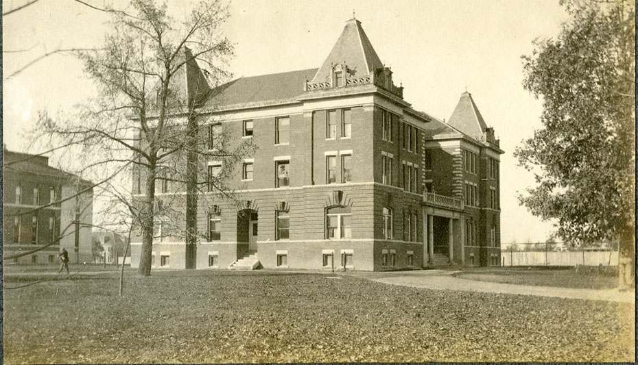 BLACKWELL'S PARK / TRINITY COLLEGE / DUKE WOMEN'S COLLEGE / DUKE EAST ...